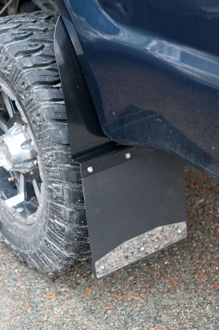 DuraFlap Mud flaps & Set back brackets on LIFTED Trucks • Duraflap