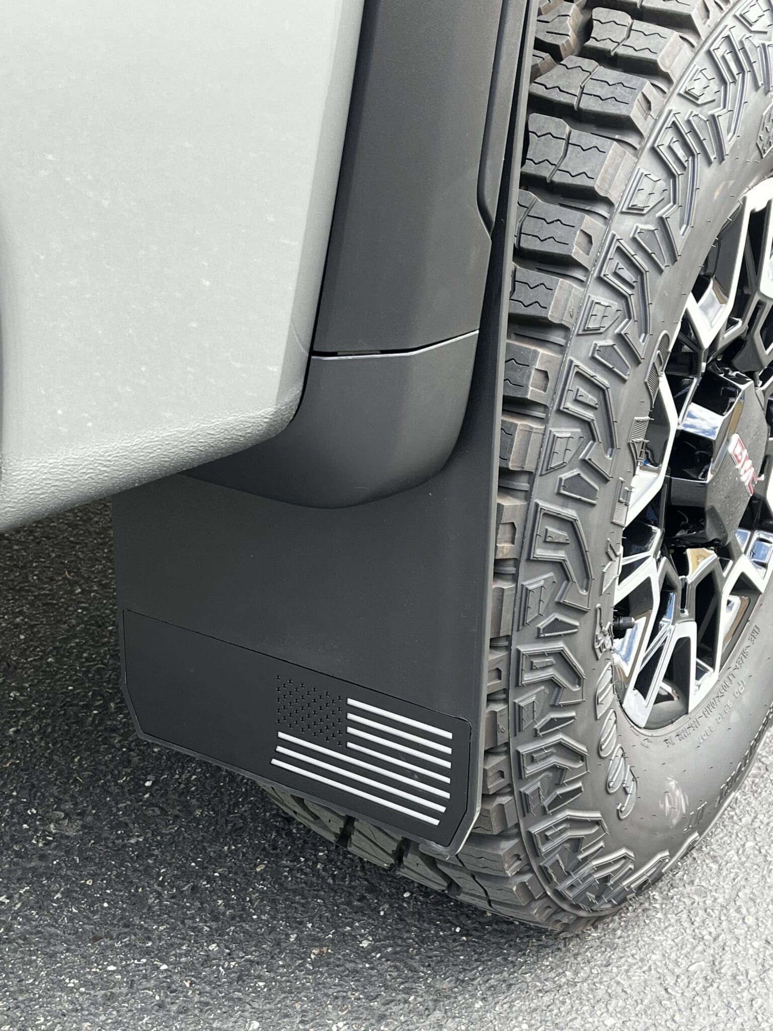 Duraflap GMC 2500 AT4X Front 2024 - Current BlackLine Custom Mud Flaps ...